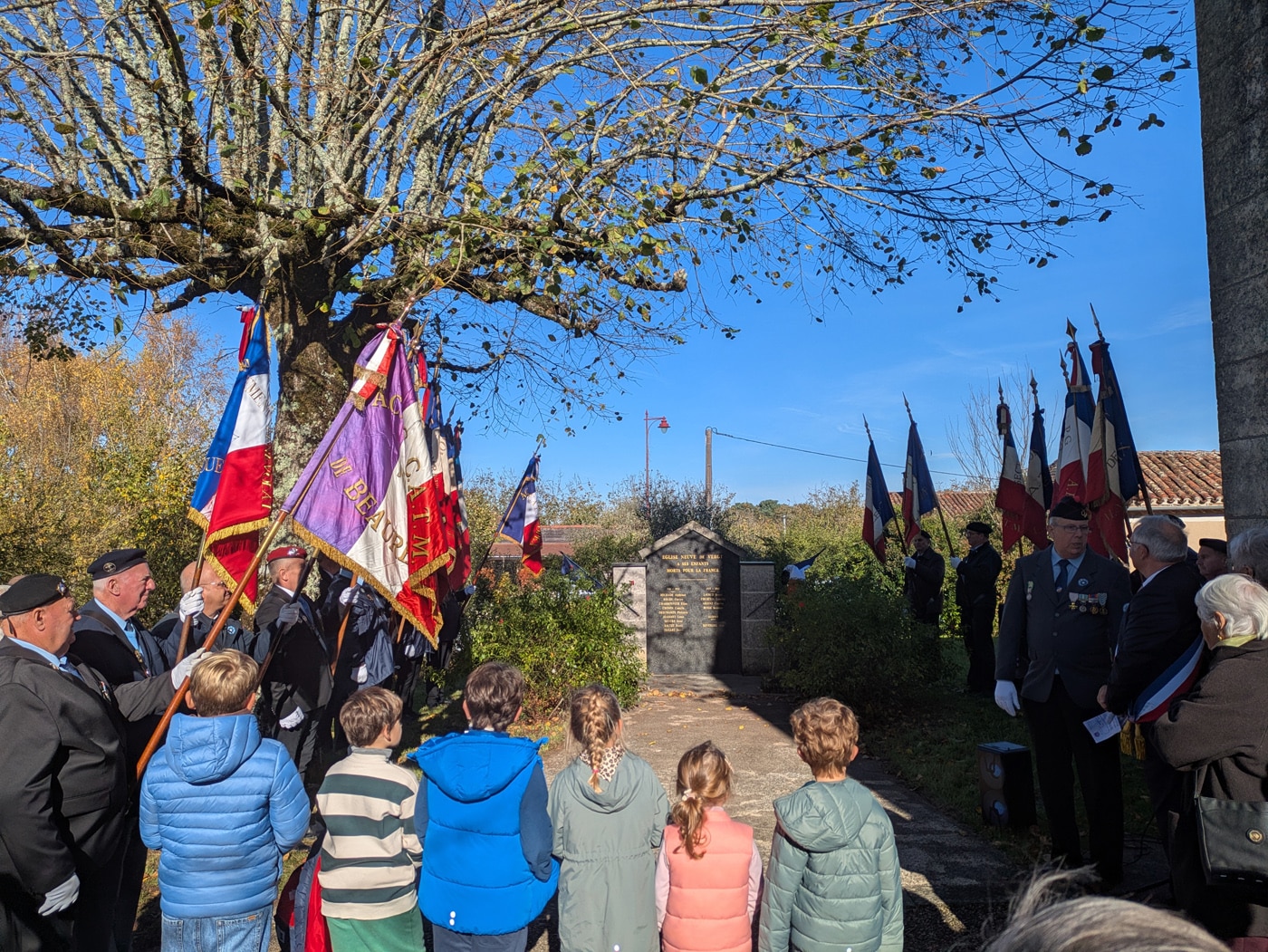 Commémoration du 11 novembre à Eglise Neuve de Vergt. - Mairie d'Eglise ...